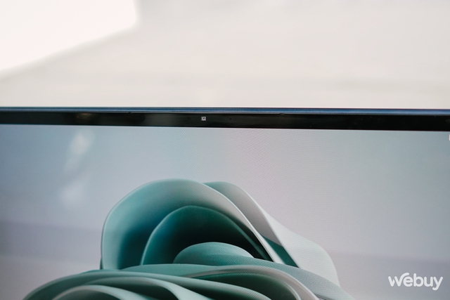 Trên Tay HP Spectre X360: Máy Tính Doanh Nhân Với Thiết Kế Có Điểm Nhấn ...